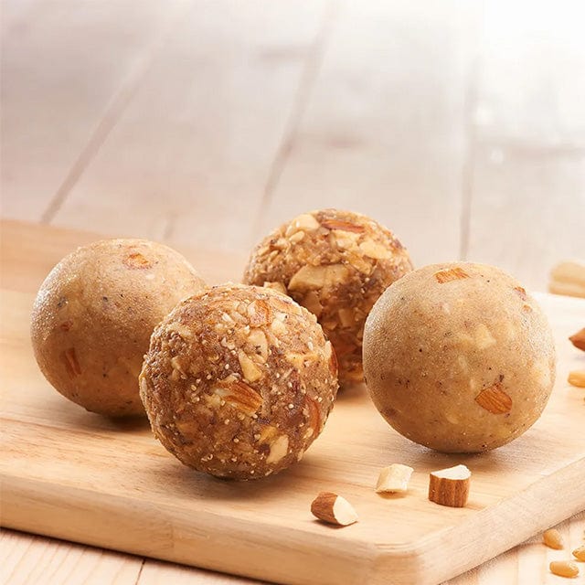 Wow Duet Laddus box (12 pieces, 6 each of 2 types of laddus ladoos ...